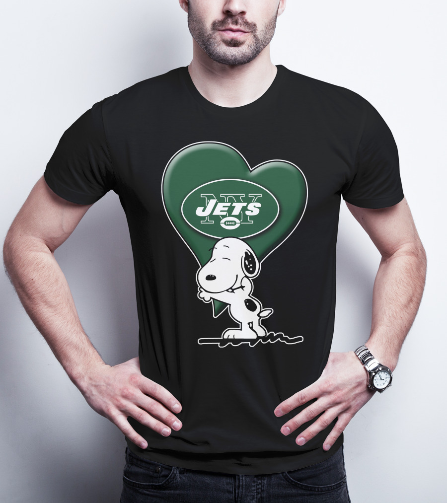 Snoopy Holding Heart Shaped New York Jets T-Shirt