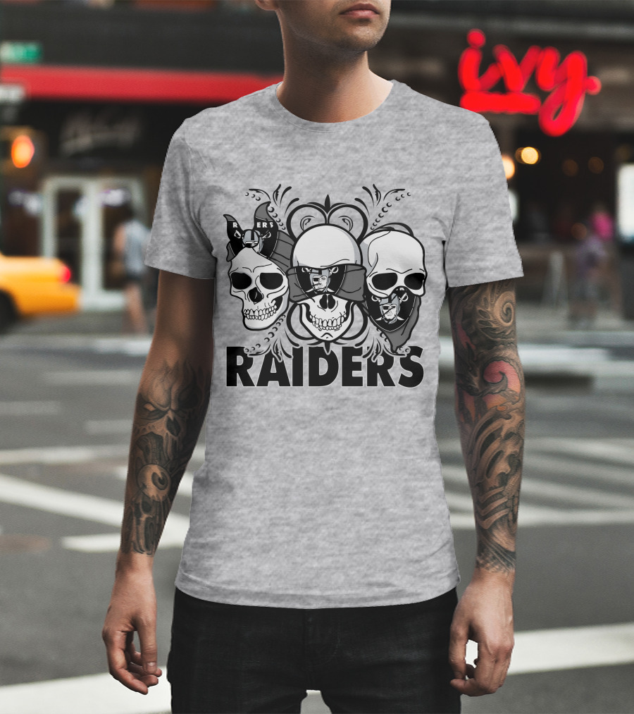 3 Skull Raiders T-Shirt