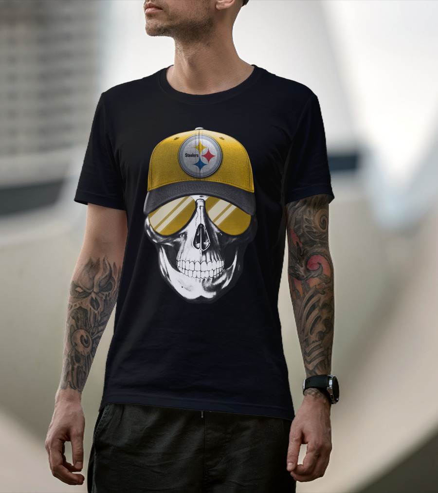 Skull V7 Pittsburgh Steelers Yellow Cap And Sunglasses T-Shirt