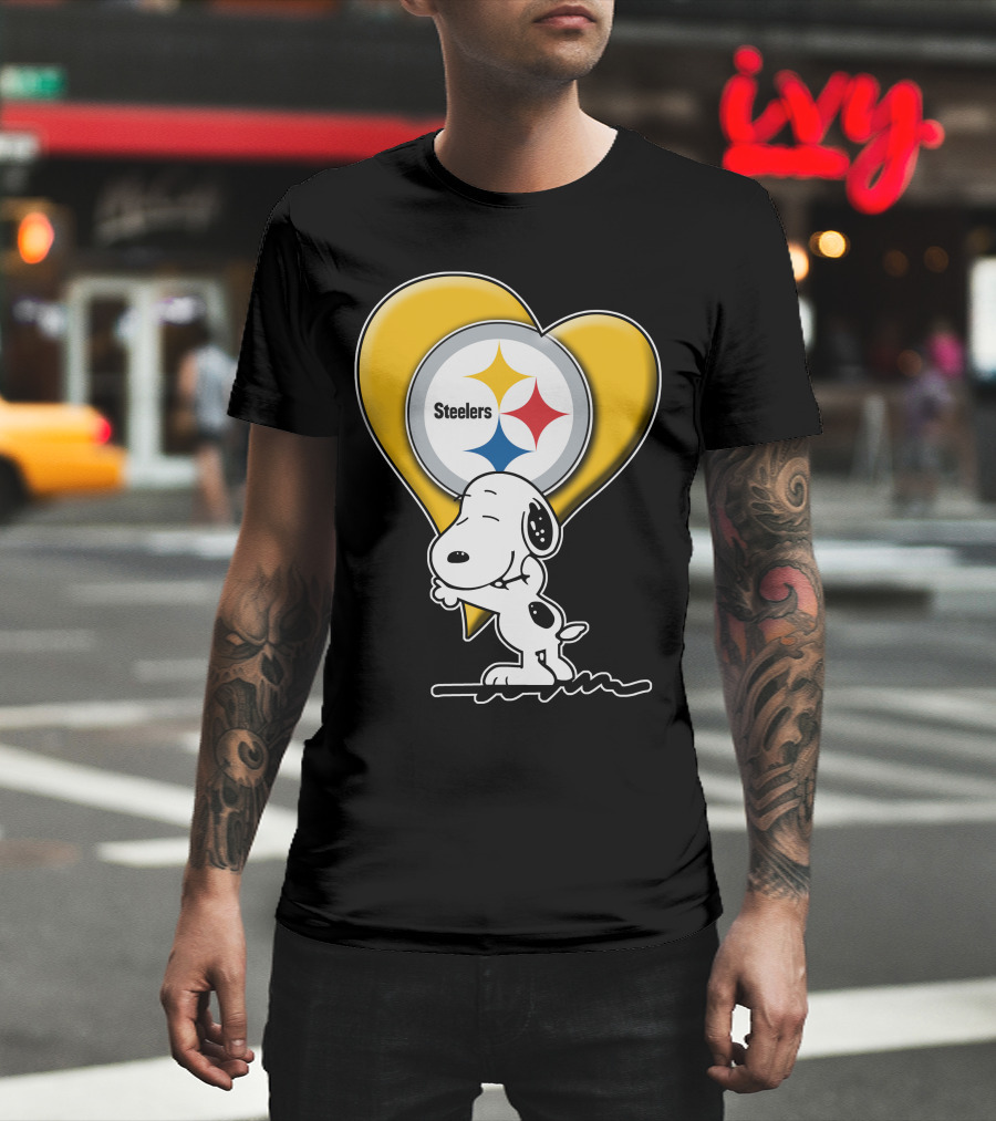 Snoopy Hugging Heart Steelers Logo Pittsburgh Steelers Fan Gear T-Shirt