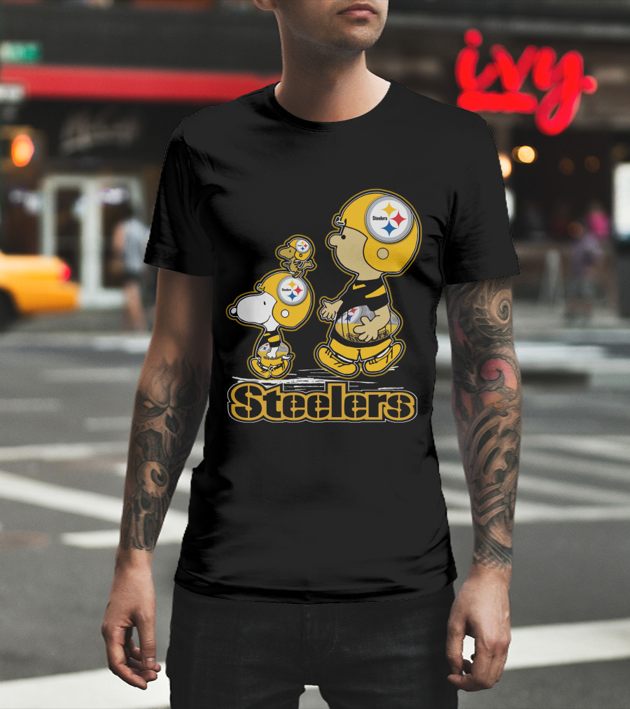 Snpfootball Pittsburgh Steelers Charlie Brown And Snoopy Peanuts Steelers Helmets T-Shirt