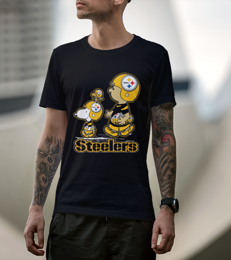 Snpfootball Pittsburgh Steelers Charlie Brown And Snoopy Peanuts Steelers Helmets T-Shirt