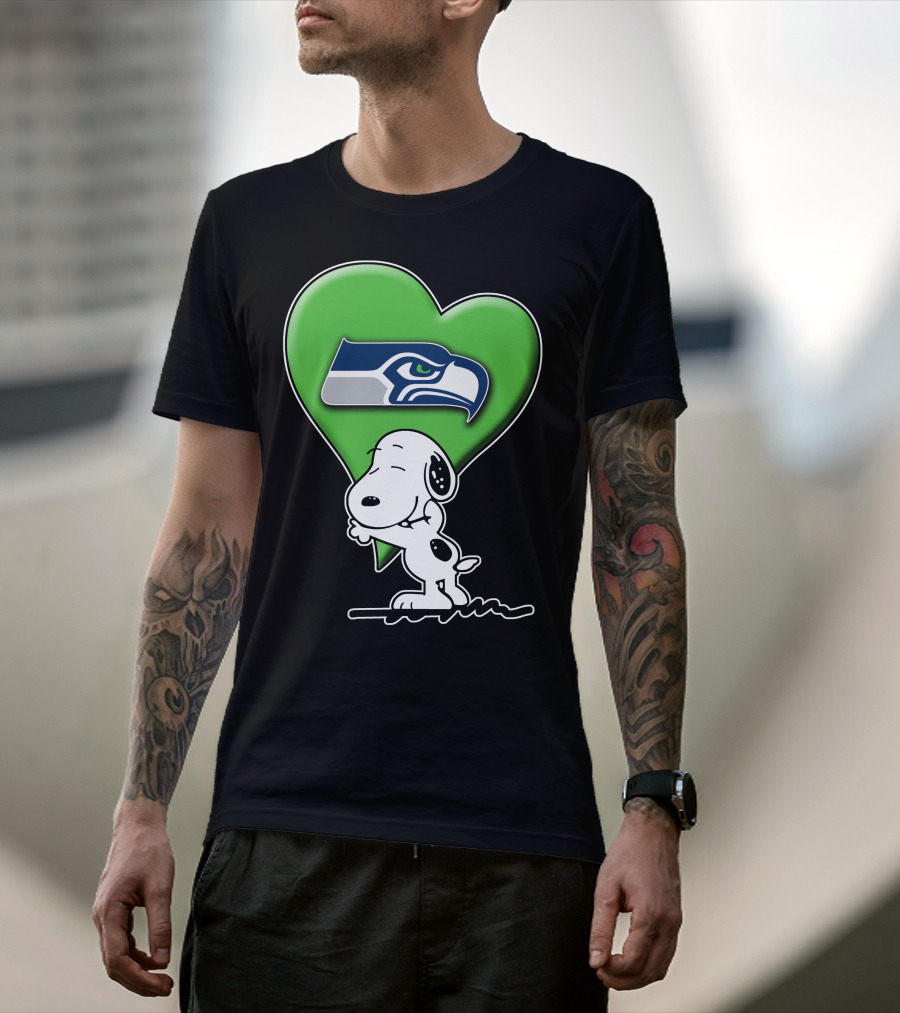 Snoopy Heart Seattle Seahawks Fan T-Shirt