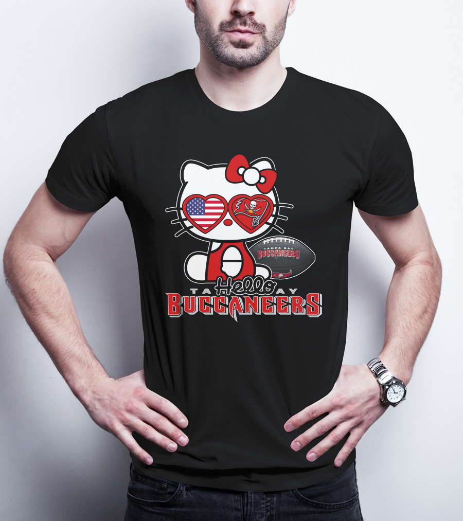 Hello Kitty Tampa Bay Buccaneers Football Heart Glasses T-Shirt