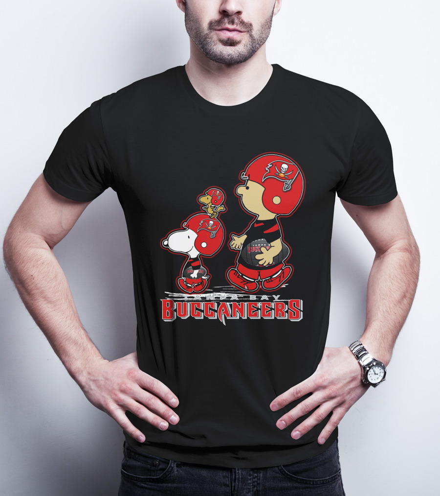 Tampa Bay Buccaneers Snpfootball Peanuts Characters T-Shirt