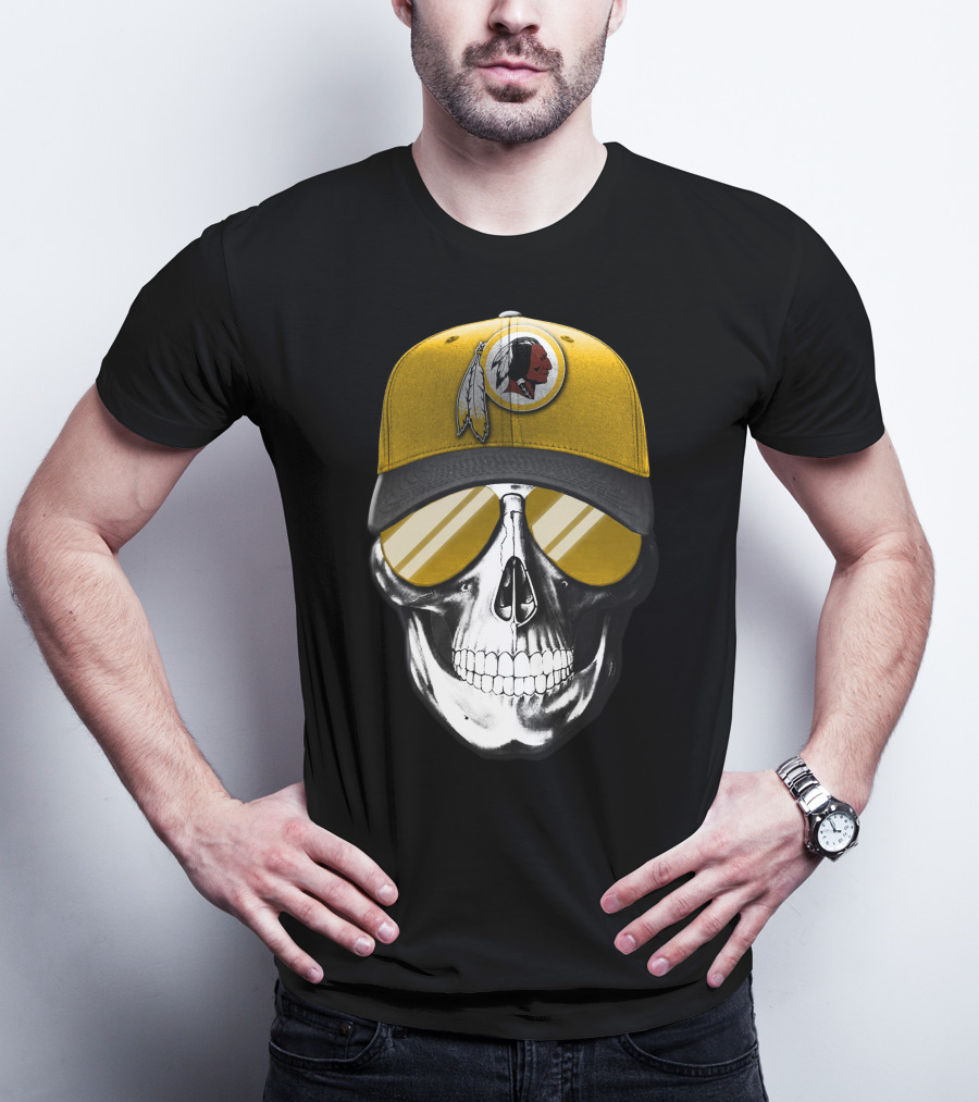 Skull V7 Washington Redskins Hat And Sunglasses T-Shirt