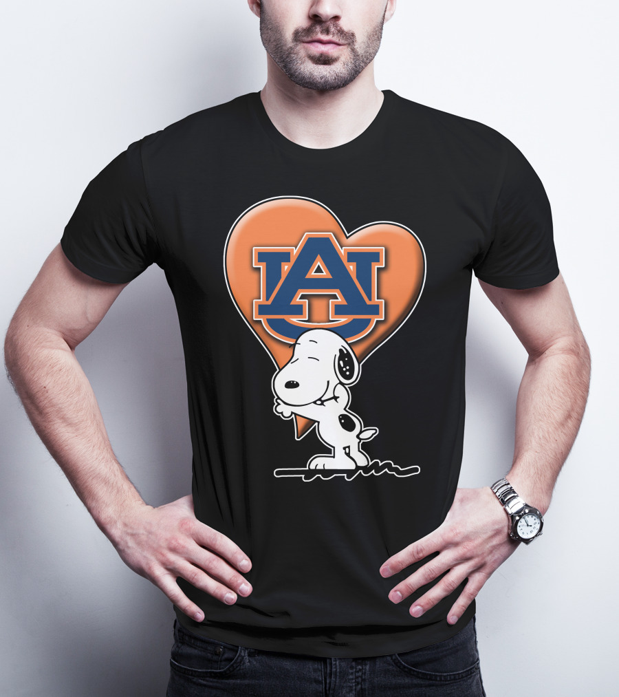 Snoopy Hugging Auburn Tigers Heart T-Shirt