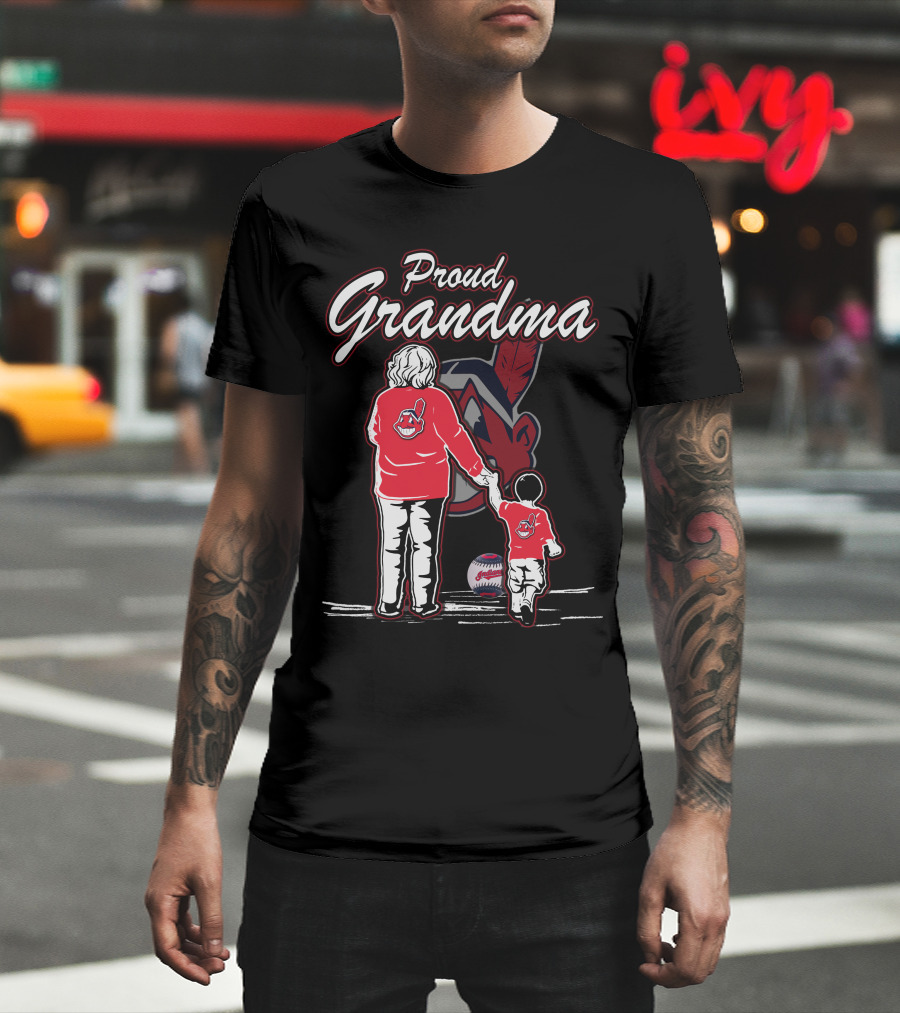 Proud Grandma Cleveland Indians Baseball Family T-Shirt