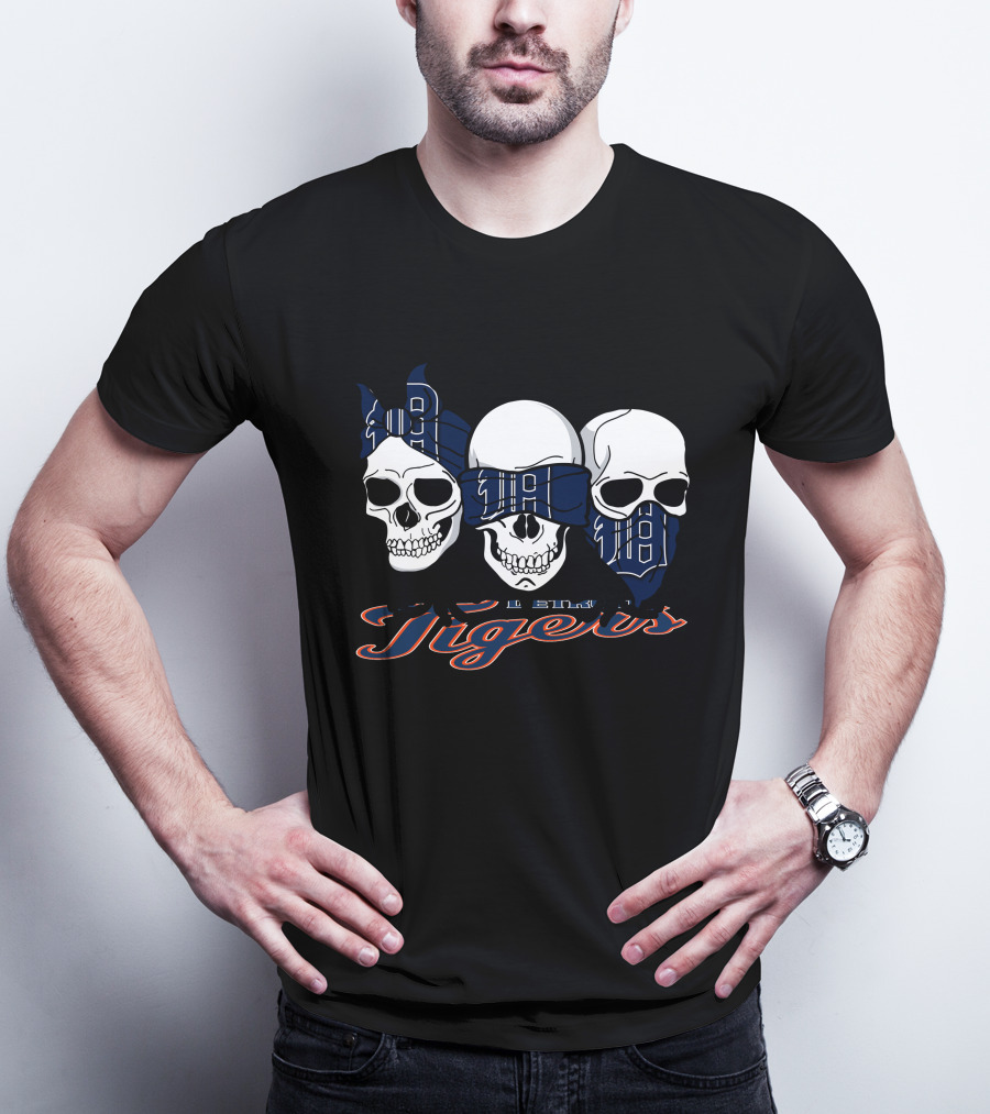 Detroit Tigers 3 Skull Pattern With Bandanas And Typography T-Shirt