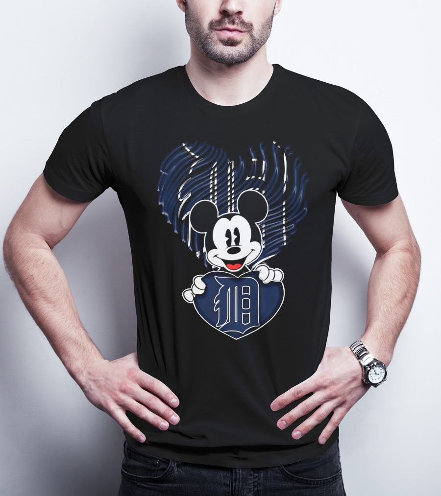 Mickey Mouse Detroit Tigers Heart Stripe T-Shirt