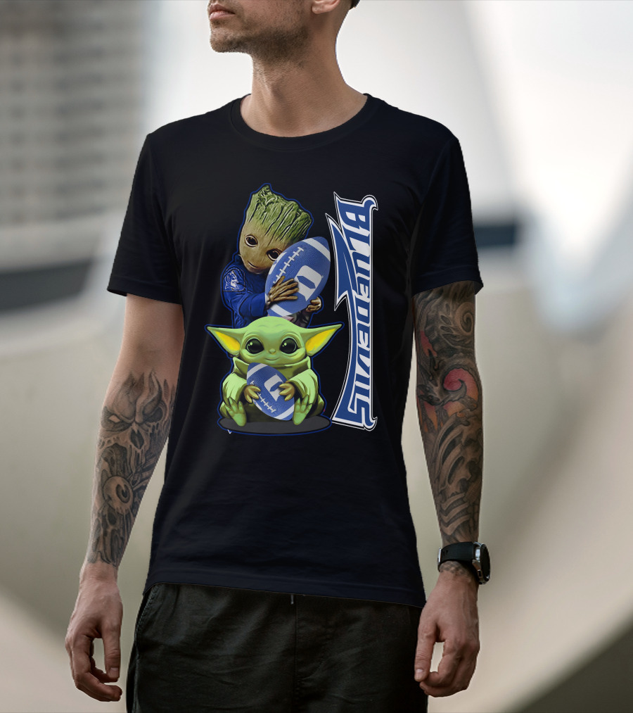 Grzd Duke Blue Devils Groot And Baby Yoda Holding Football T-Shirt