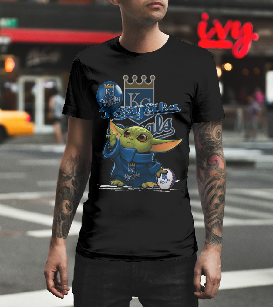 Yoda Kansas City Royals Holding KC Ball And Balloon T-Shirt