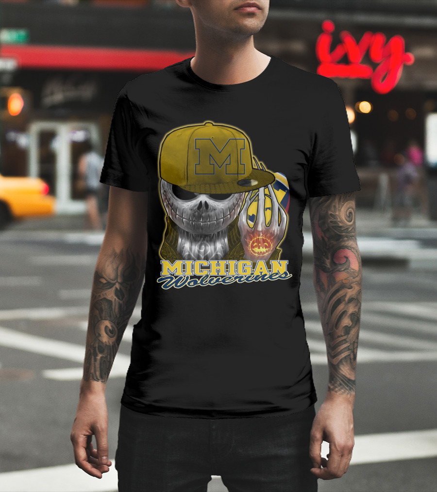 Jackskull Michigan Wolverines Halloween Skull With Wolverine Colors And Cap T-Shirt