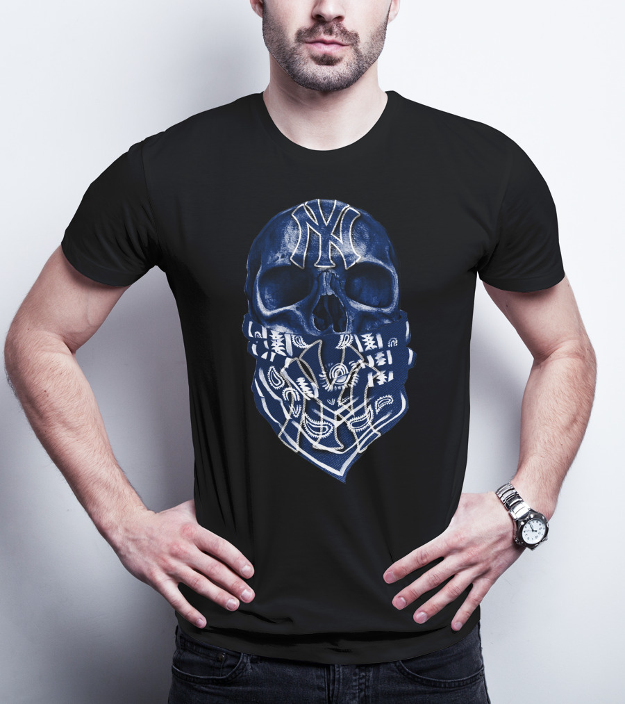 Skull With Bandana New York Yankees T-Shirt