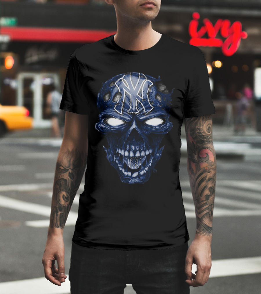 Skull New York Yankees Emblem With Grinning T-Shirt