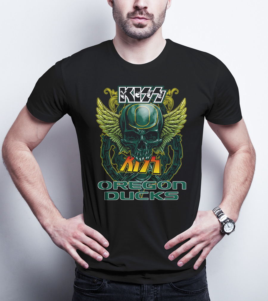 Kiss Oregon Ducks Skull Helmet Wings T-Shirt