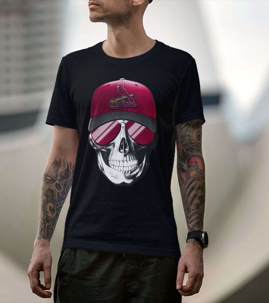Skull With St. Louis Cardinals Cap And Sunglasses T-Shirt