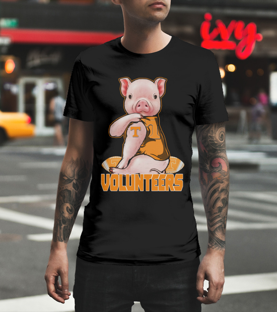 Tennessee Volunteers Pig With Football And T T-Shirt