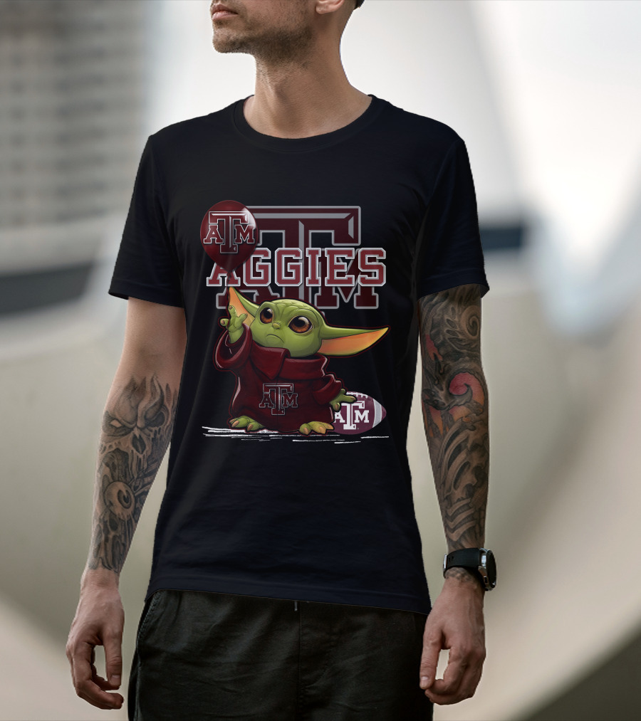 Yoda Holding Texas A&M Aggies Logo Balloon With Aggies Football T-Shirt