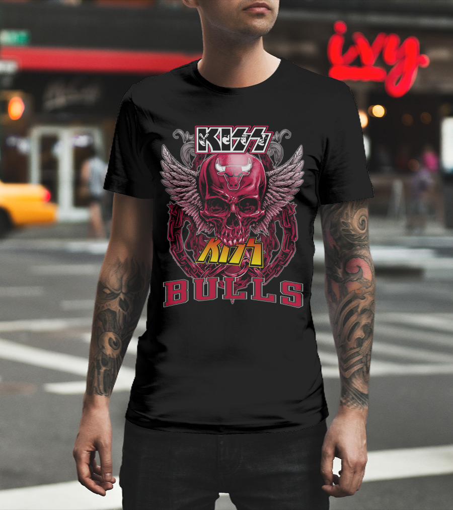 Kiss Chicago Bulls Skull Wings Chain T-Shirt