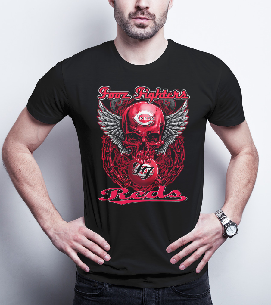Fooz Fighters Reds Skull With Wings And Chains T-Shirt