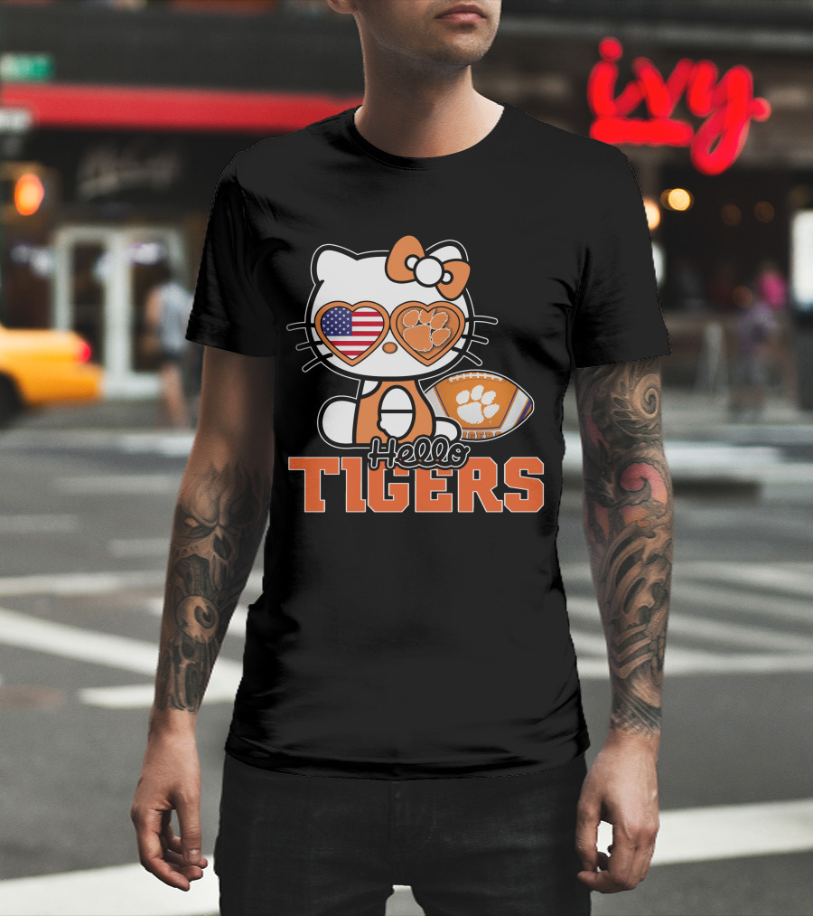 Hello Kitty Clemson Tigers Football USA Bow Paw Prints T-Shirt