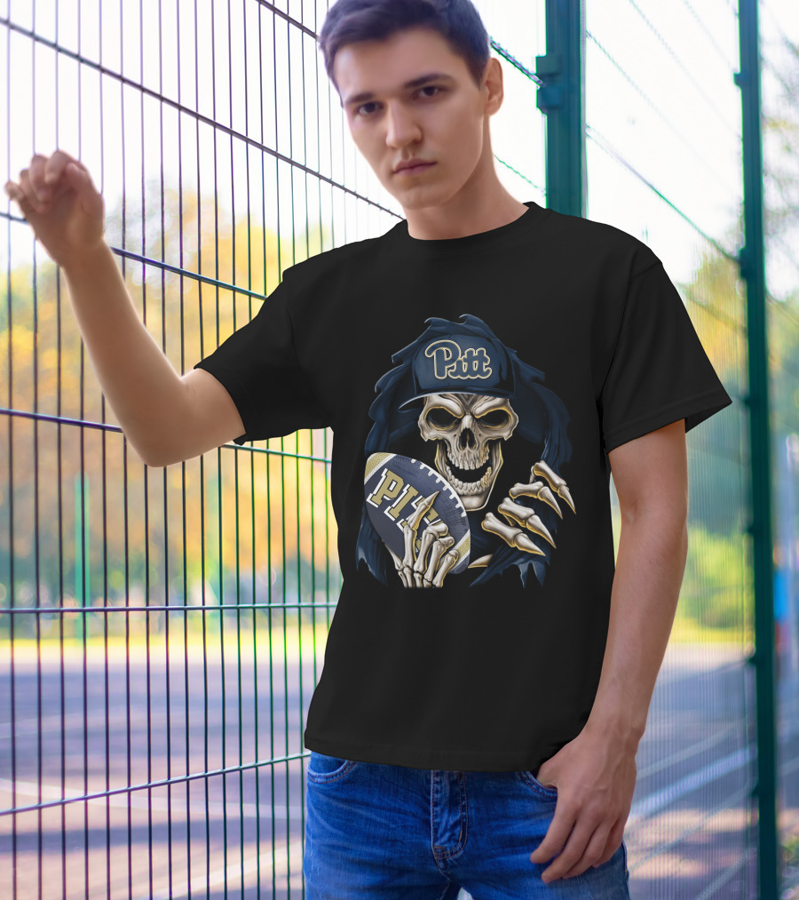 Pitt Panthers Skull Holding Football T-Shirt