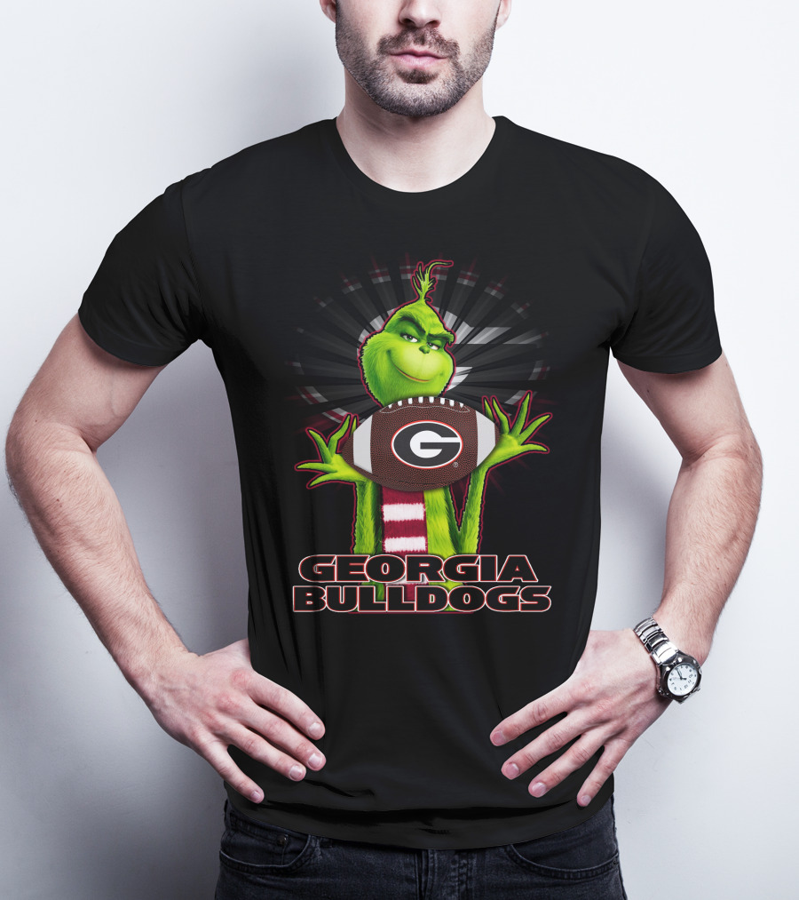 Grinch Holding Georgia Bulldogs Football T-Shirt