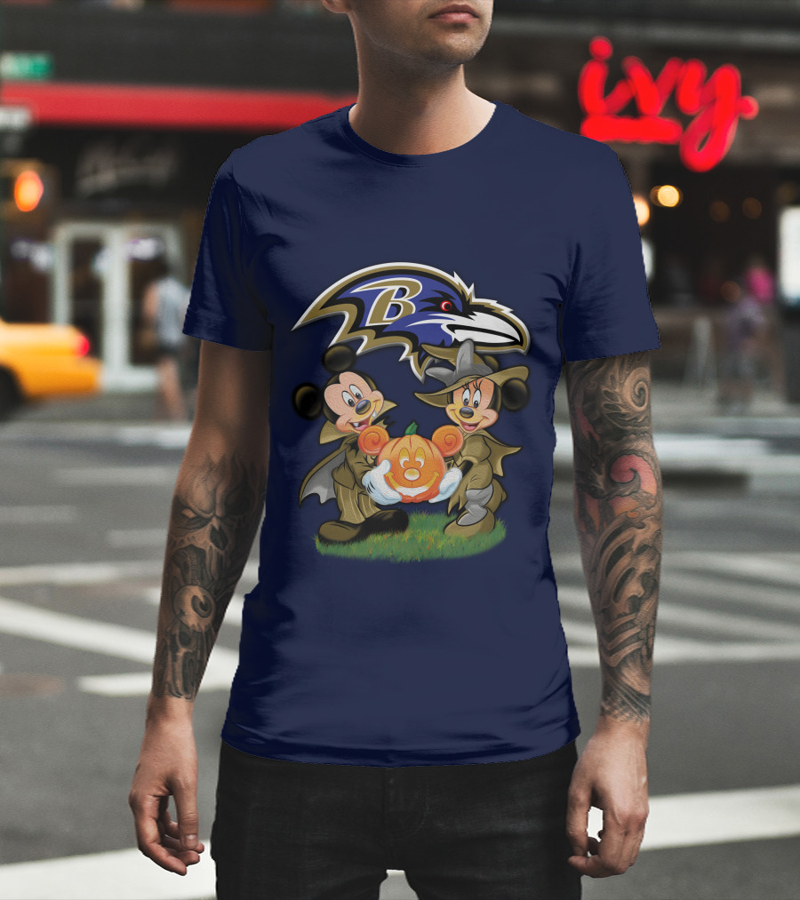 Baltimore Ravens Mickey And Minnie Halloween Pumpkin Ravens T-Shirt