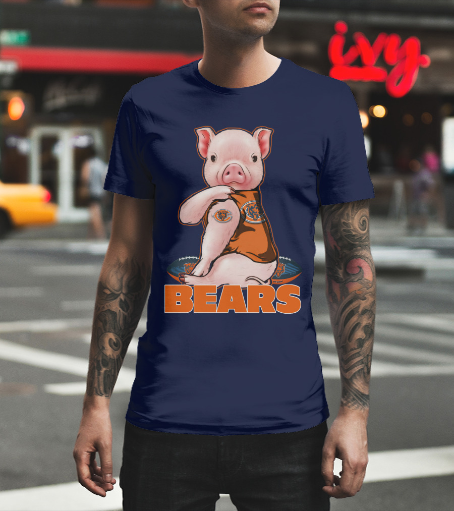 Pig In Chicago Bears Jersey With Football And Logo BEARS T-Shirt
