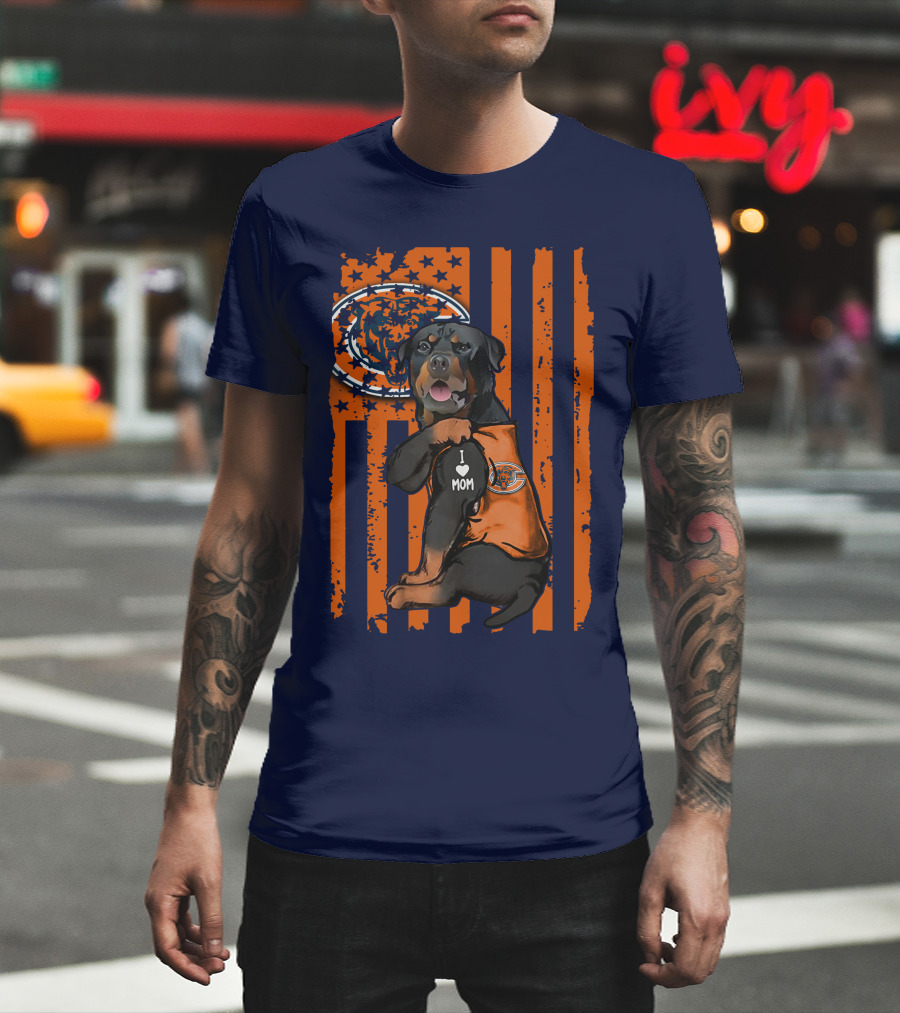 Rottweiler CHICAGO BEARS I Love Mom American Flag T-Shirt
