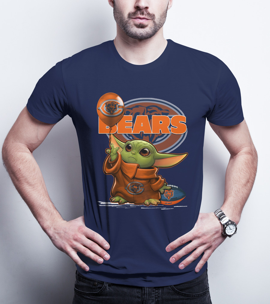Yoda Chicago Bears Balloon And Football T-Shirt