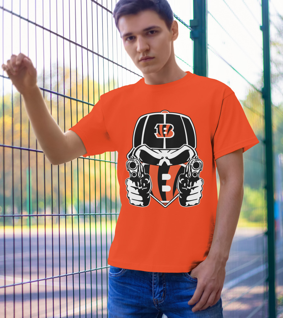 Cincinnati Bengals Armed Skeleton Illustration With Team Helmet T-Shirt