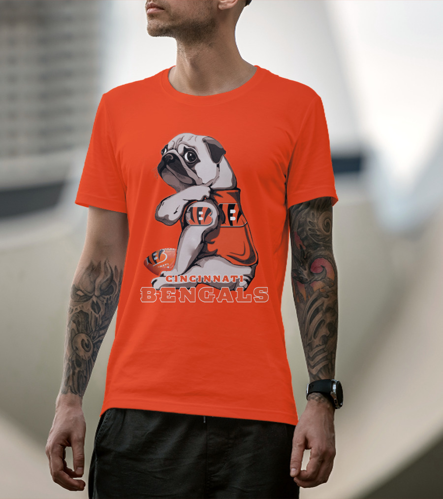 Cincinnati Bengals Pug Football Fan T-Shirt