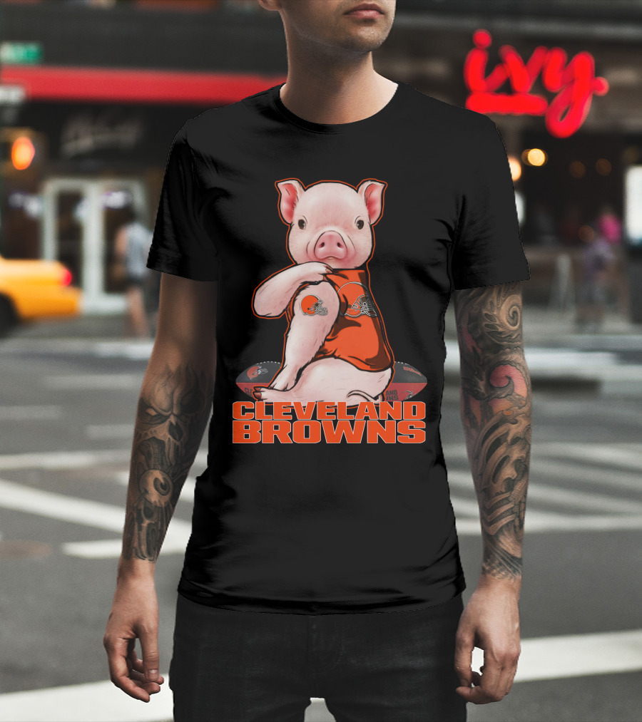 Cleveland Browns Pig With Team Logo Jersey And Football T-Shirt