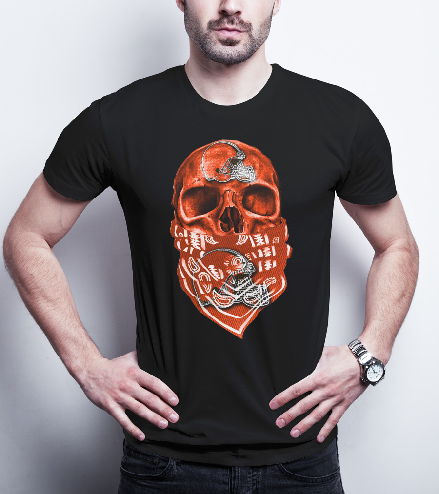 Skull Cleveland Browns Helmet Bandana T-Shirt