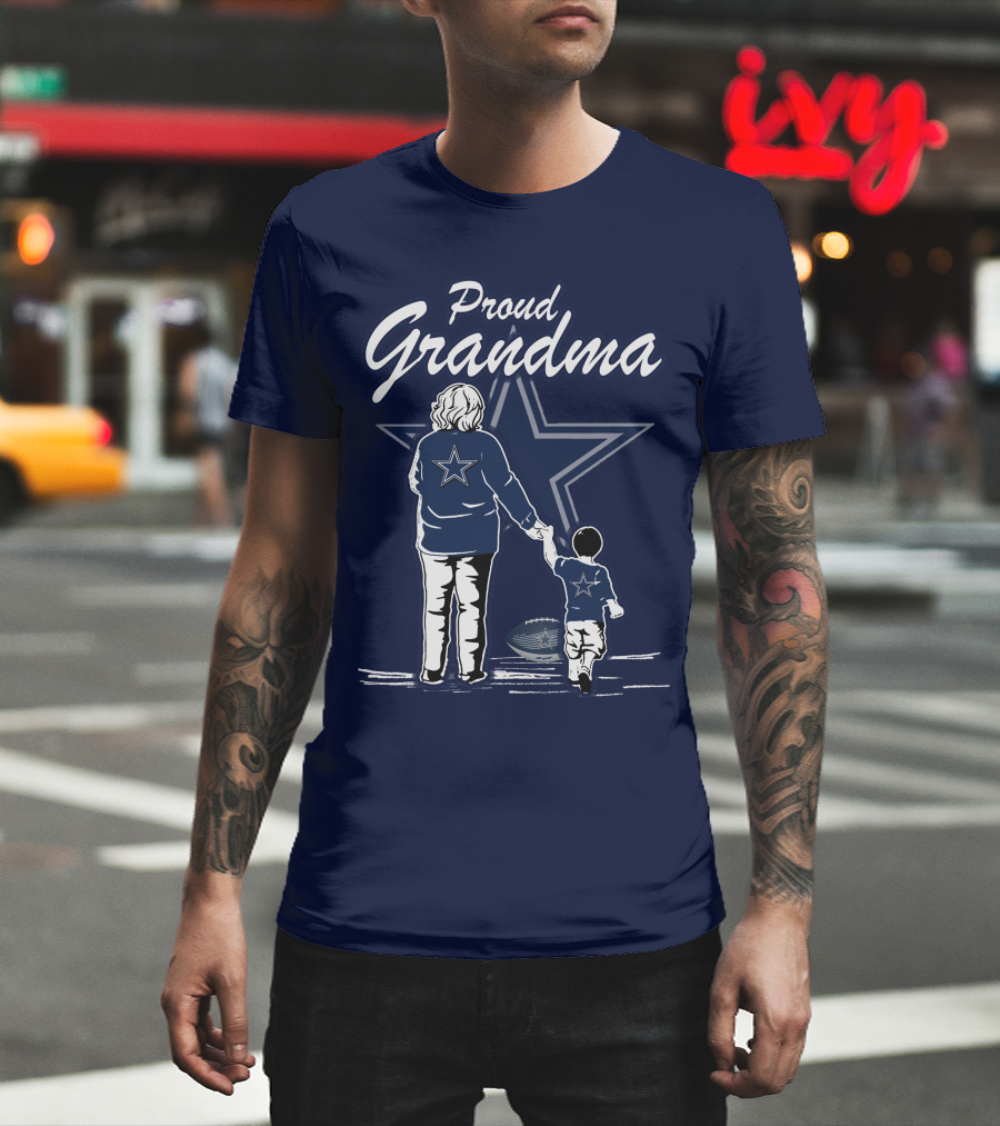 Proud Grandma Dallas Cowboys Star Holding Hands With Child Football T-Shirt