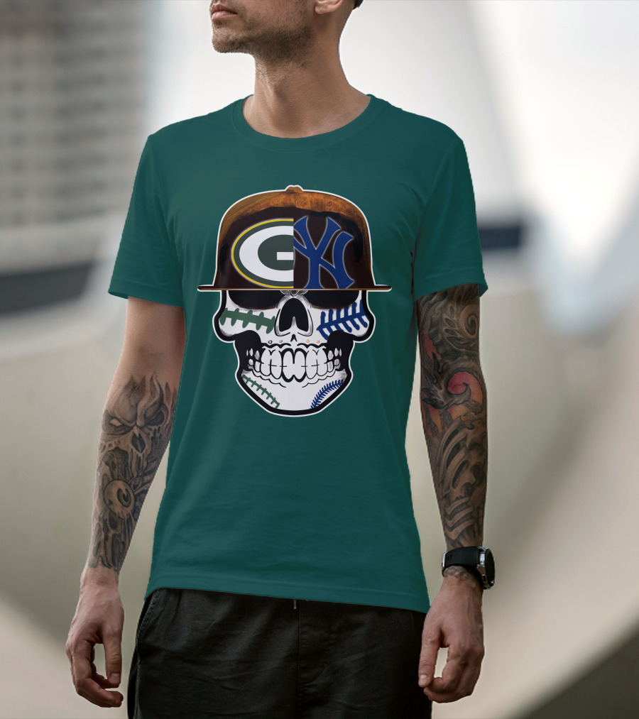 Green Bay Packers New York Yankees Split Skull Cap T-Shirt
