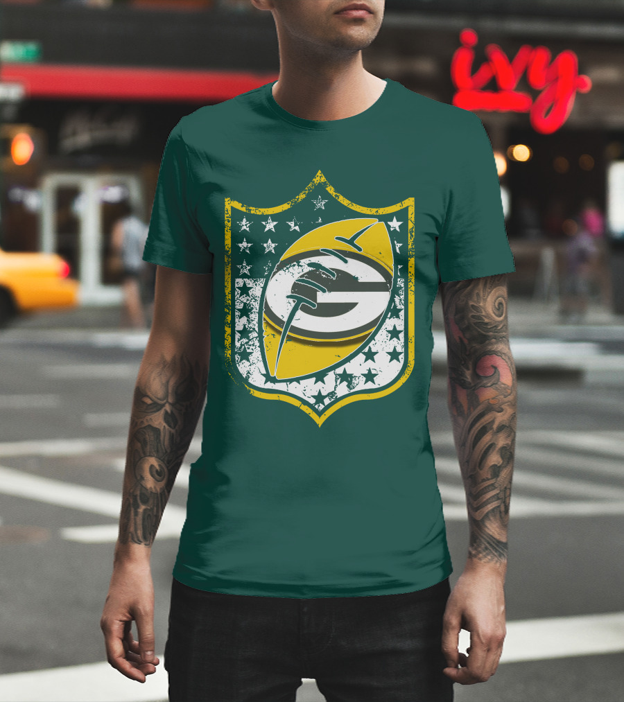 Green Bay Packers 33 Vintage Shield Football T-Shirt