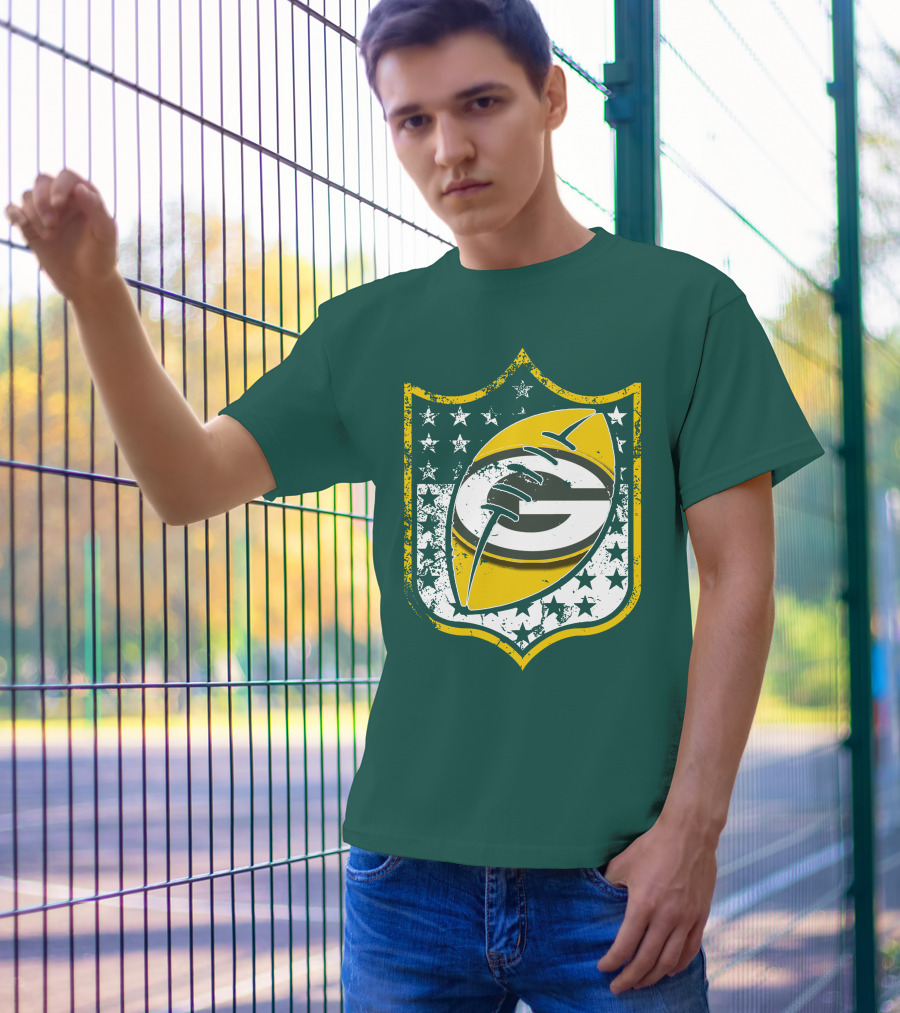 Green Bay Packers 33 Vintage Shield Football T-Shirt