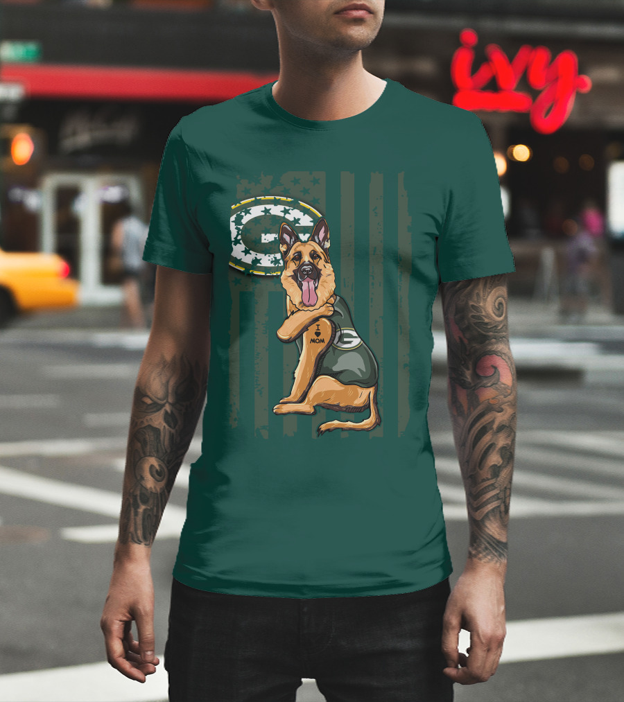 German Shepherd I Love Mom Green Bay Packers Fan T-Shirt