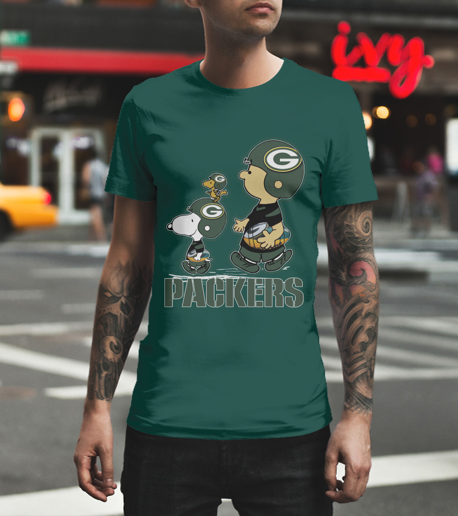 Snpfootball Green Bay Packers Peanuts Characters T-Shirt