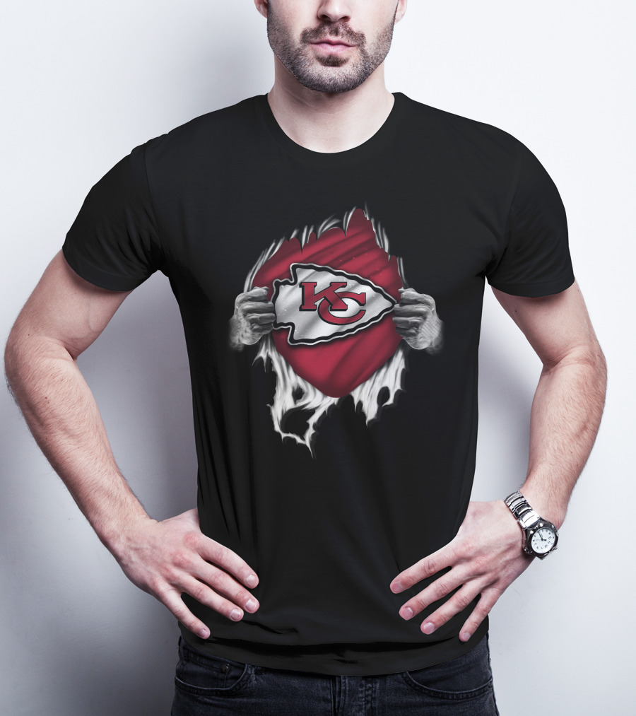Kansas City Chiefs Logo Torn Open T-Shirt