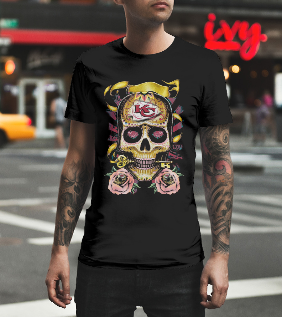 Kansas City Chiefs 79 Skull Key Roses T-Shirt