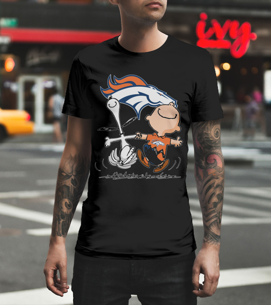 Snoopy Charlie Brown Dancing With Denver Broncos T-Shirt