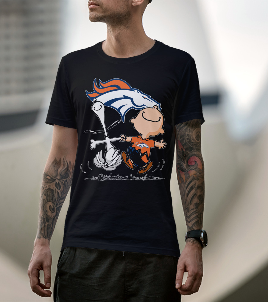 Snoopy Charlie Brown Dancing With Denver Broncos T-Shirt