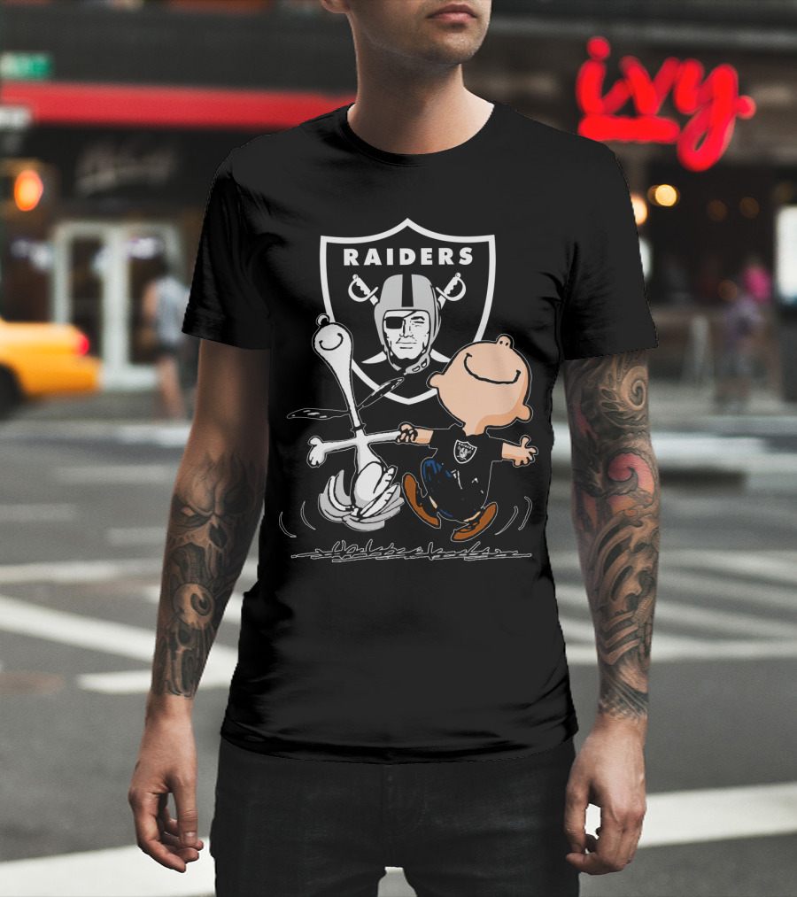 Snoopy And Charlie Brown Dancing In Front Of Oakland Raiders T-Shirt