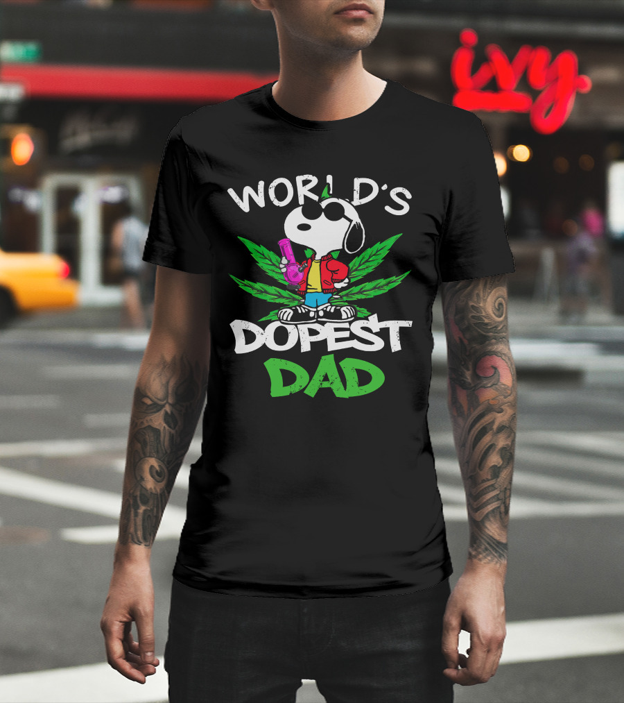 World's Dopest Dad Snoopy With Cannabis Leaf And Bong T-Shirt