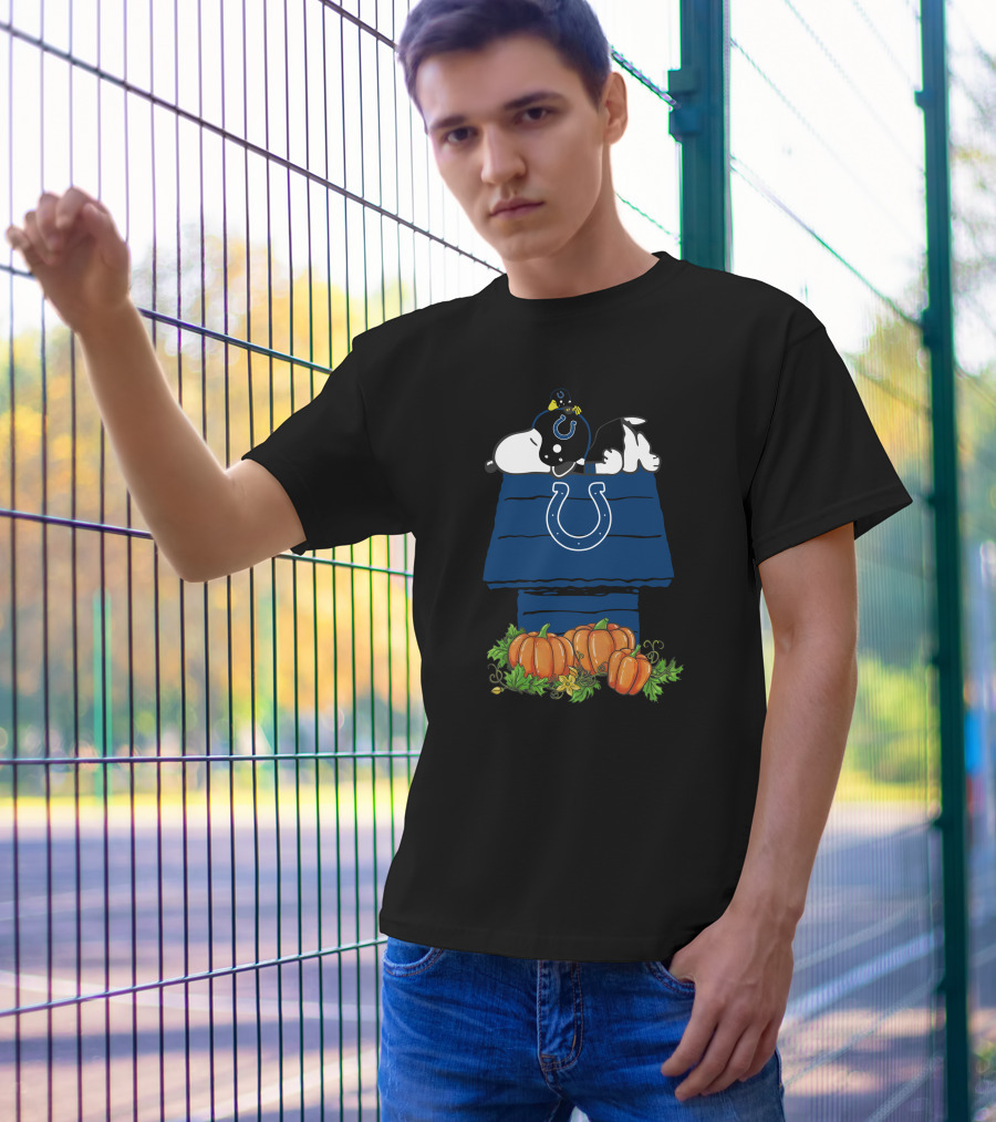 Indianapolis Colts Snoopy Doghouse Pumpkin Patch T-Shirt