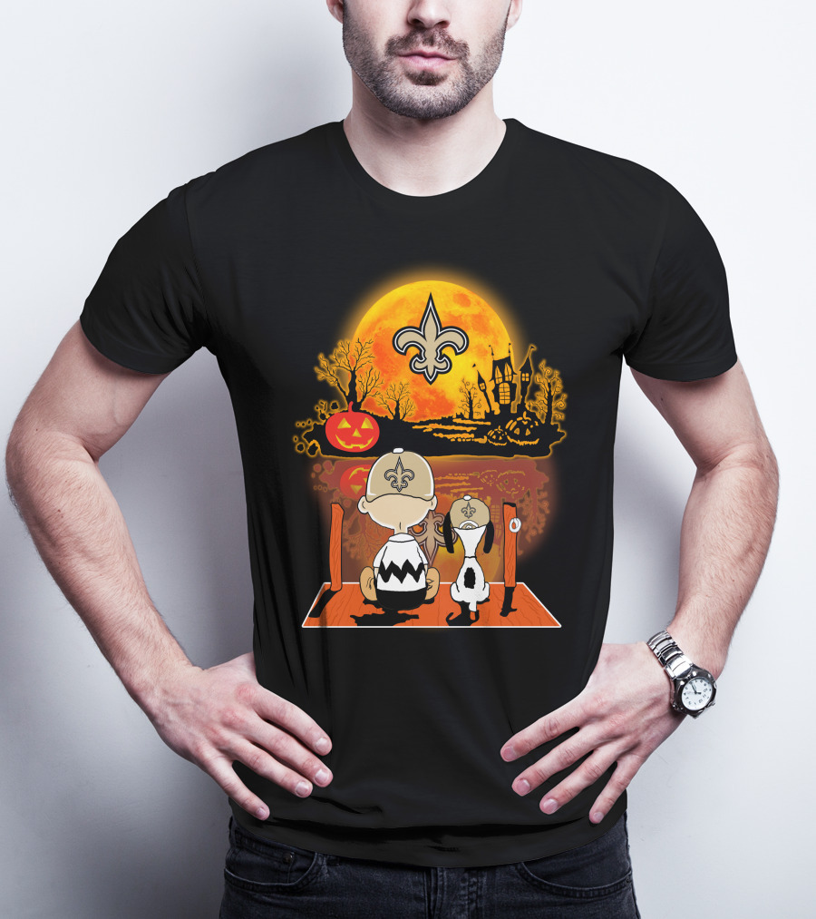 New Orleans Saints Halloween Snoopy Charlie Brown Pumpkin Scene T-Shirt